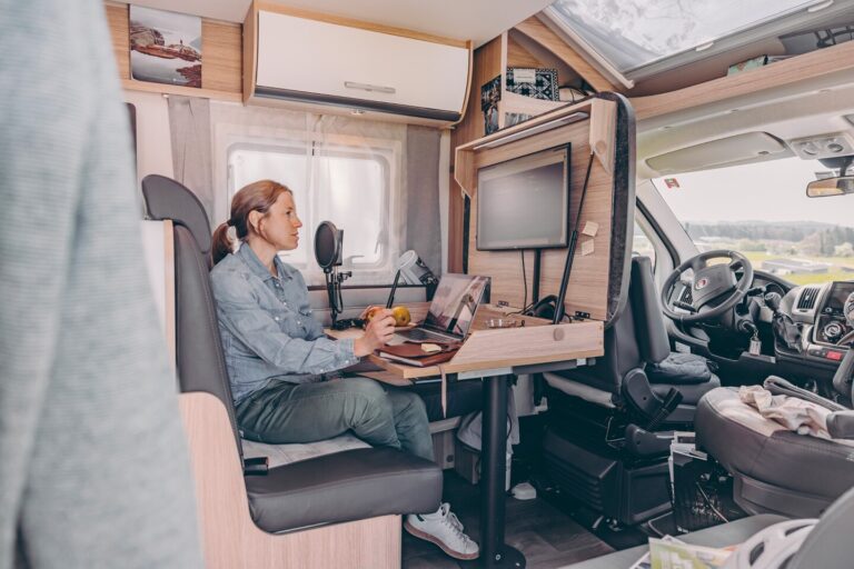 Creating a Mobile Office Workspace - Boondockers Welcome
